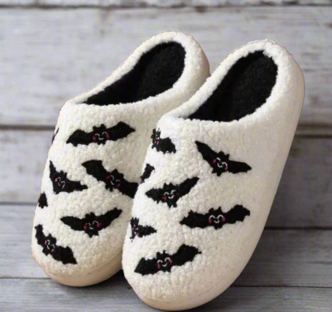 Bat Slippers Halloween Slippers for Women Plush Bat Slippers Cute Bats ...