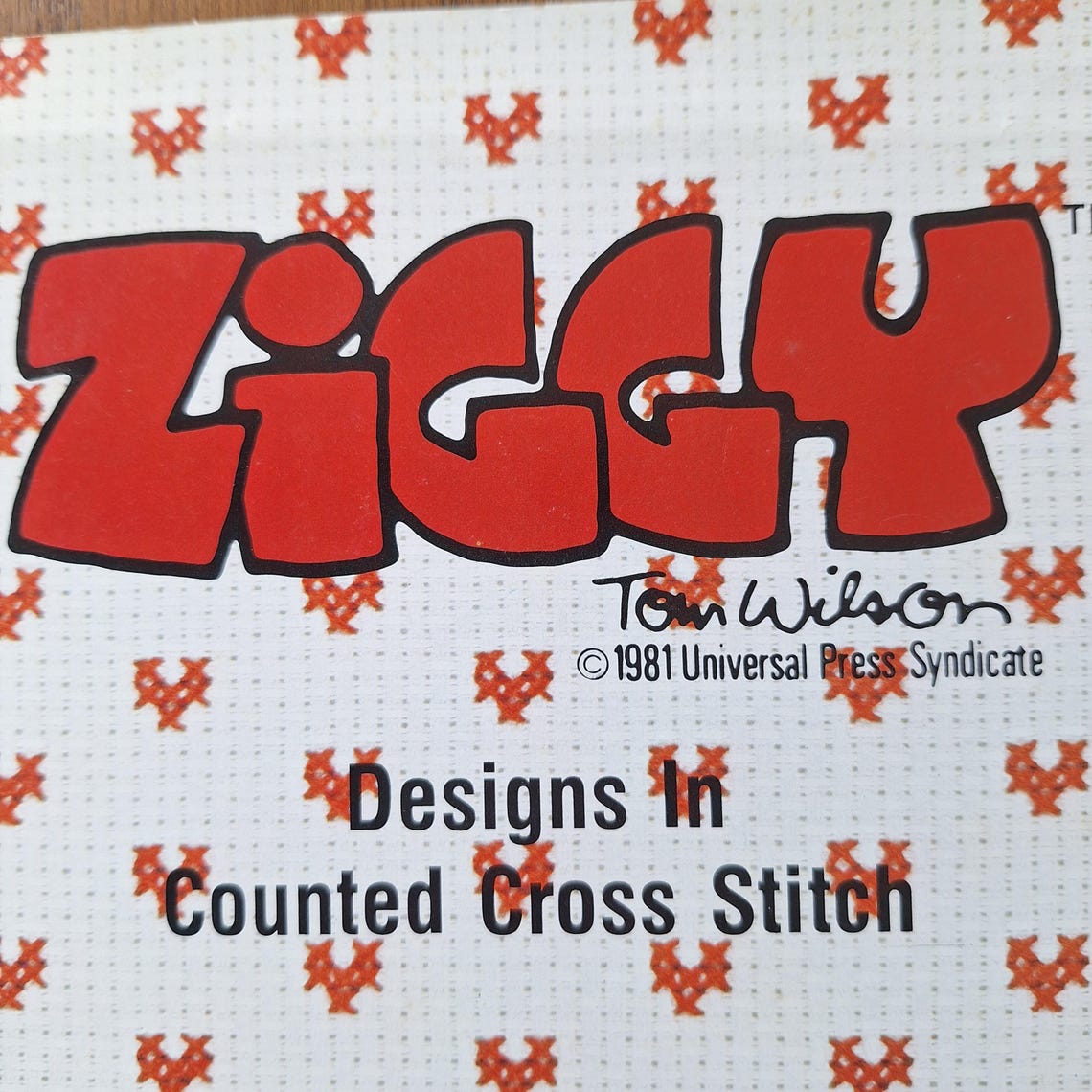 Looks Like Love, Ziggy Counted Cross Stitch Patterns, Cartoon Cross ...