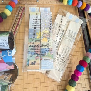 Golden Book Paper Chain Kit, 31 Chains and 31 Number Stickers to Count ...