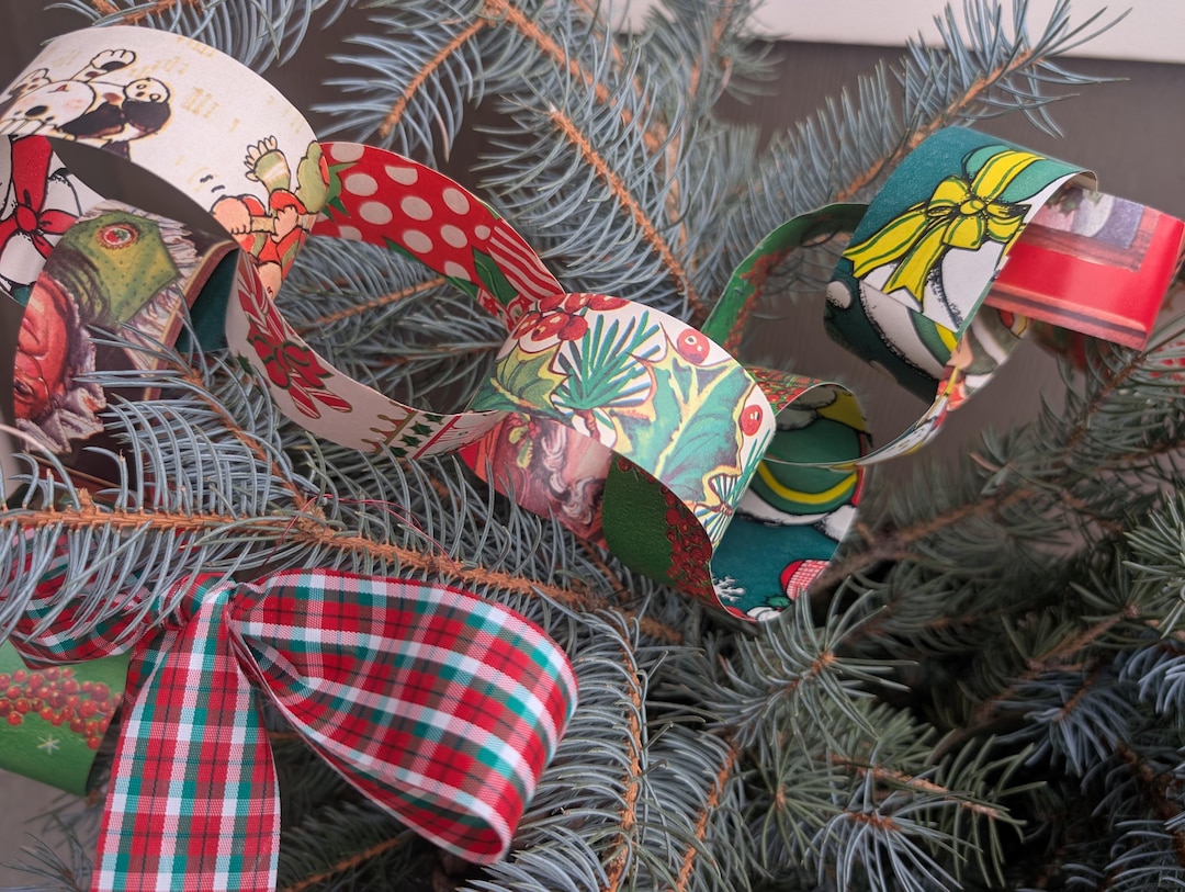 Double Sided Christmas Paper Chain Kit, Floral or Christmas Vintage ...