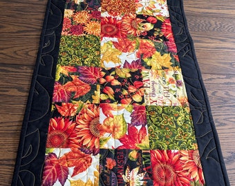 Autumn Leaves Table Runner, Quilted Fall Table Runner, Thanksgiving ...