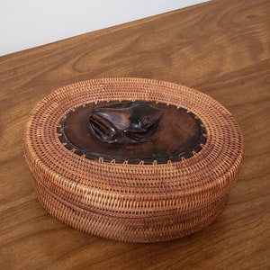 Oval Woven Frog Basket, Primitive Indonesia Pacific Art Lombok With ...
