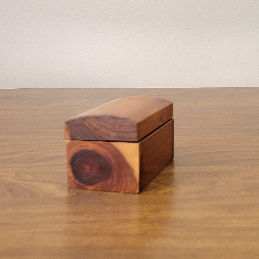 Small Cedar Trinket Box, Vintage Tiny Keepsake Hinged Lid Box - Etsy