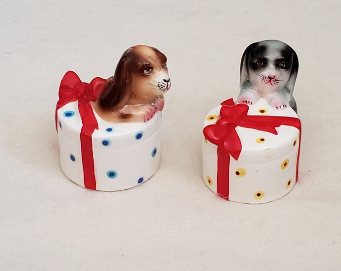 Dog Salt and Pepper Shakers, Vintage S & P Shakers Whimsical Dogs - Etsy
