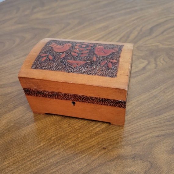 Small Wood Trinket Box Two Red Birds Etched Carved on Lid - Etsy