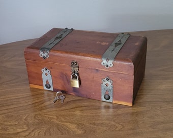 Small Cedar Box - Etsy