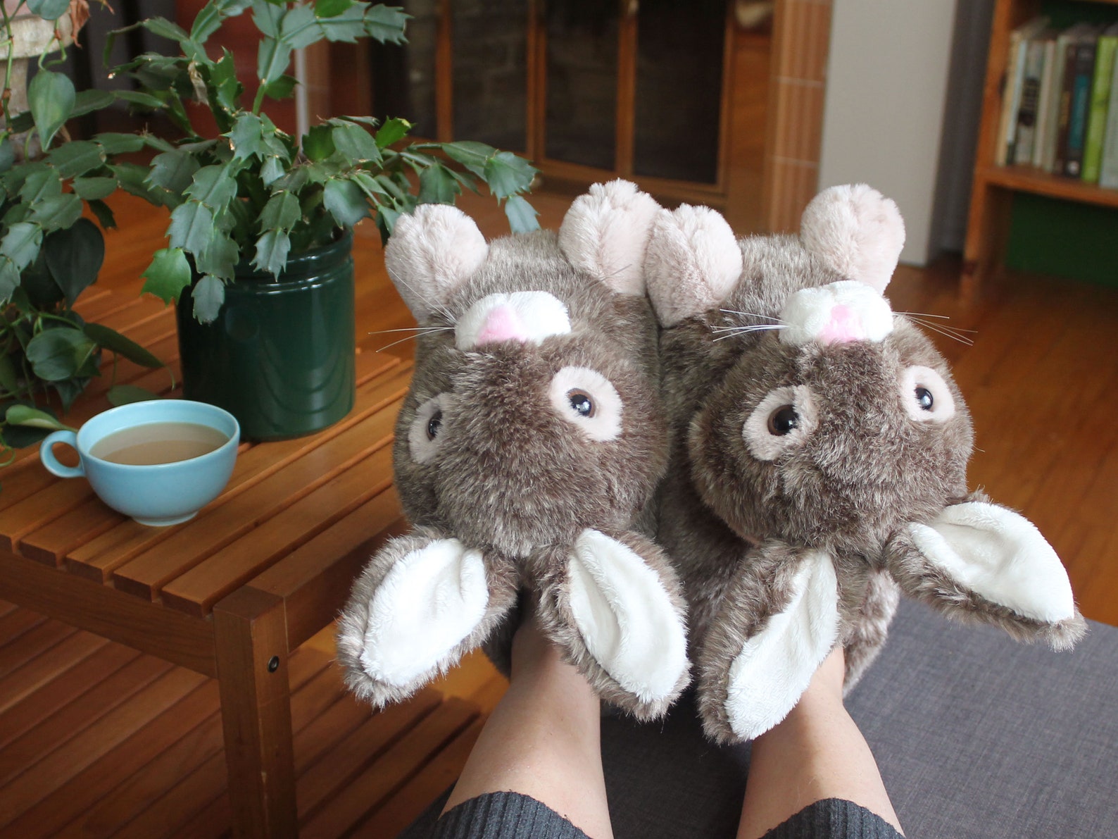 Brown Bunny Rabbit Slippers | Fluffy Bunny Animal Slippers | One Size ...