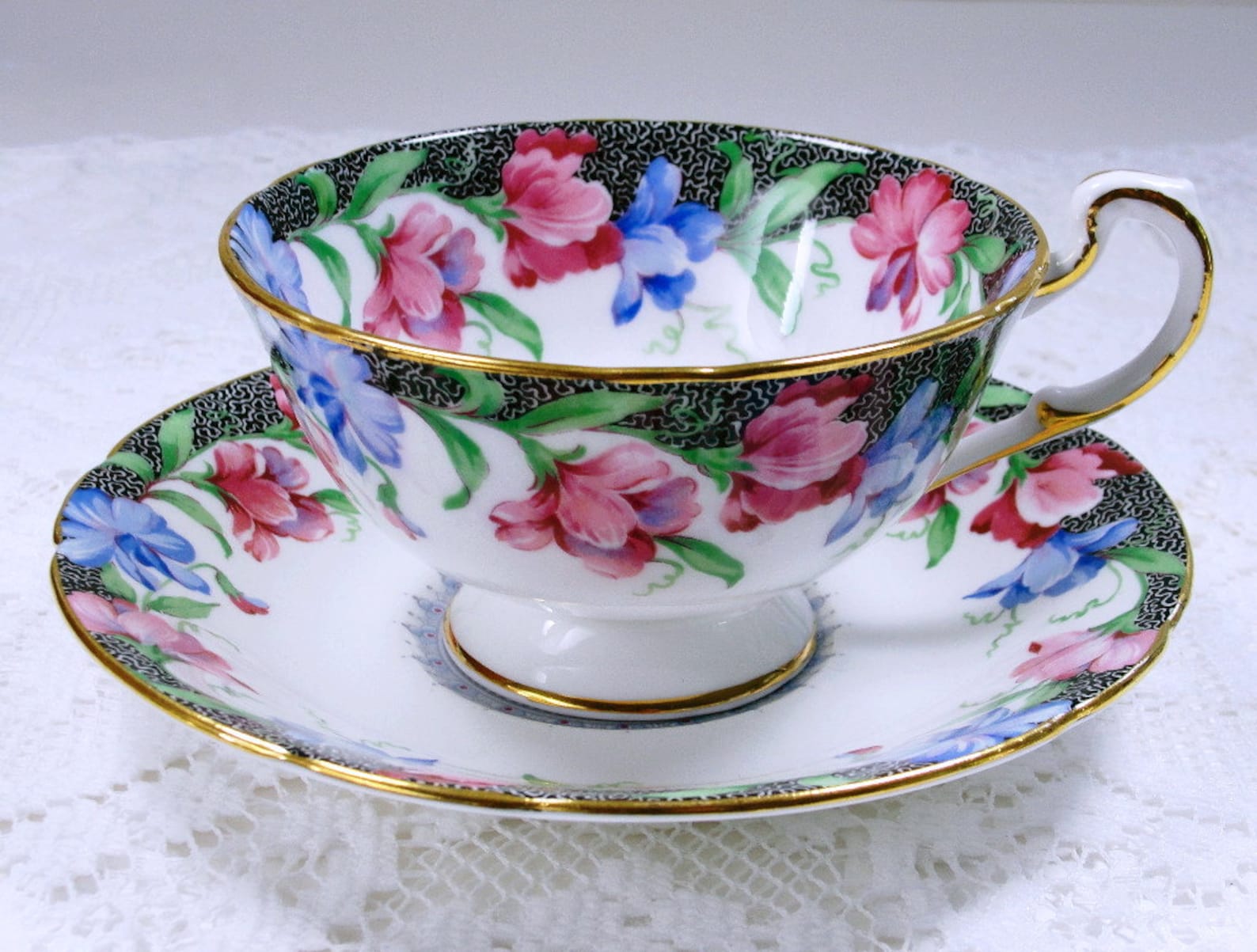 Paragon Tea Cup and Saucer in SWEET PEA Pattern, Pink and Blue Floral ...