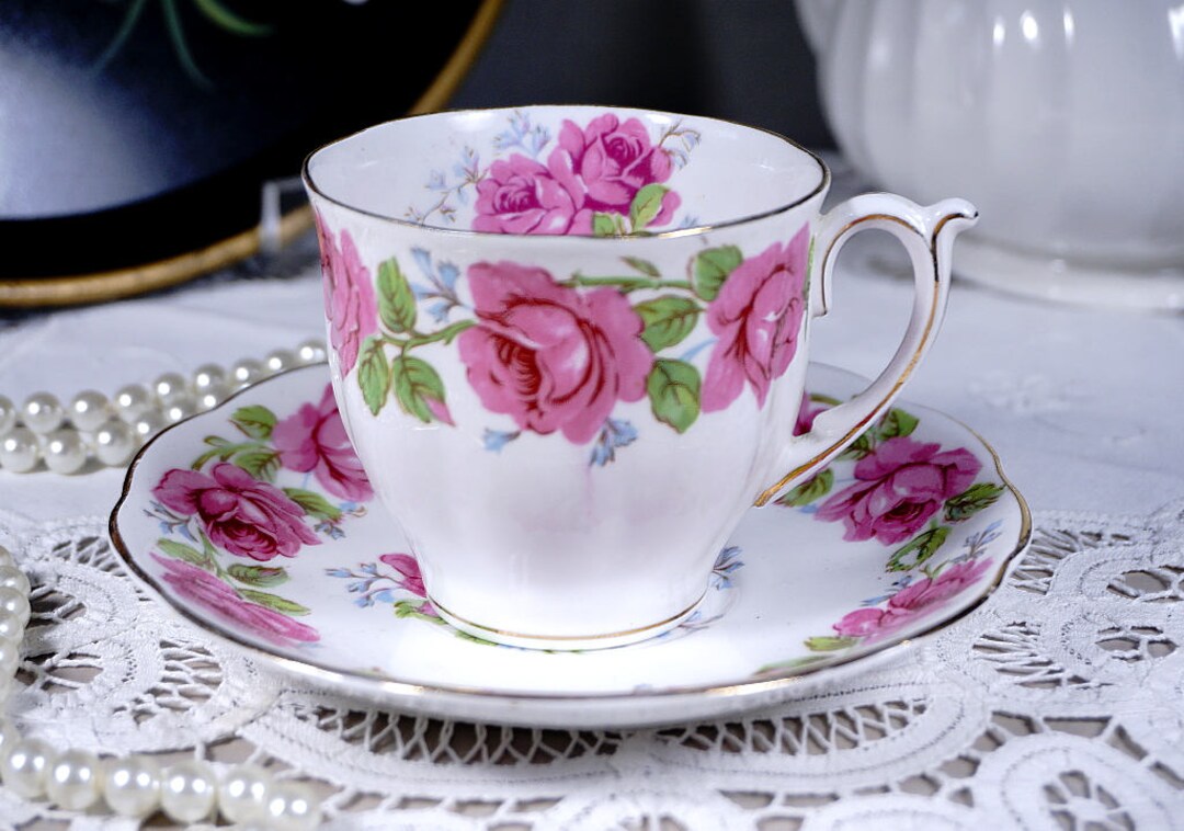 Queen Ann Tea Cup and Saucer, LADY ALEXANDER ROSE, Cottage Roses, Pink ...