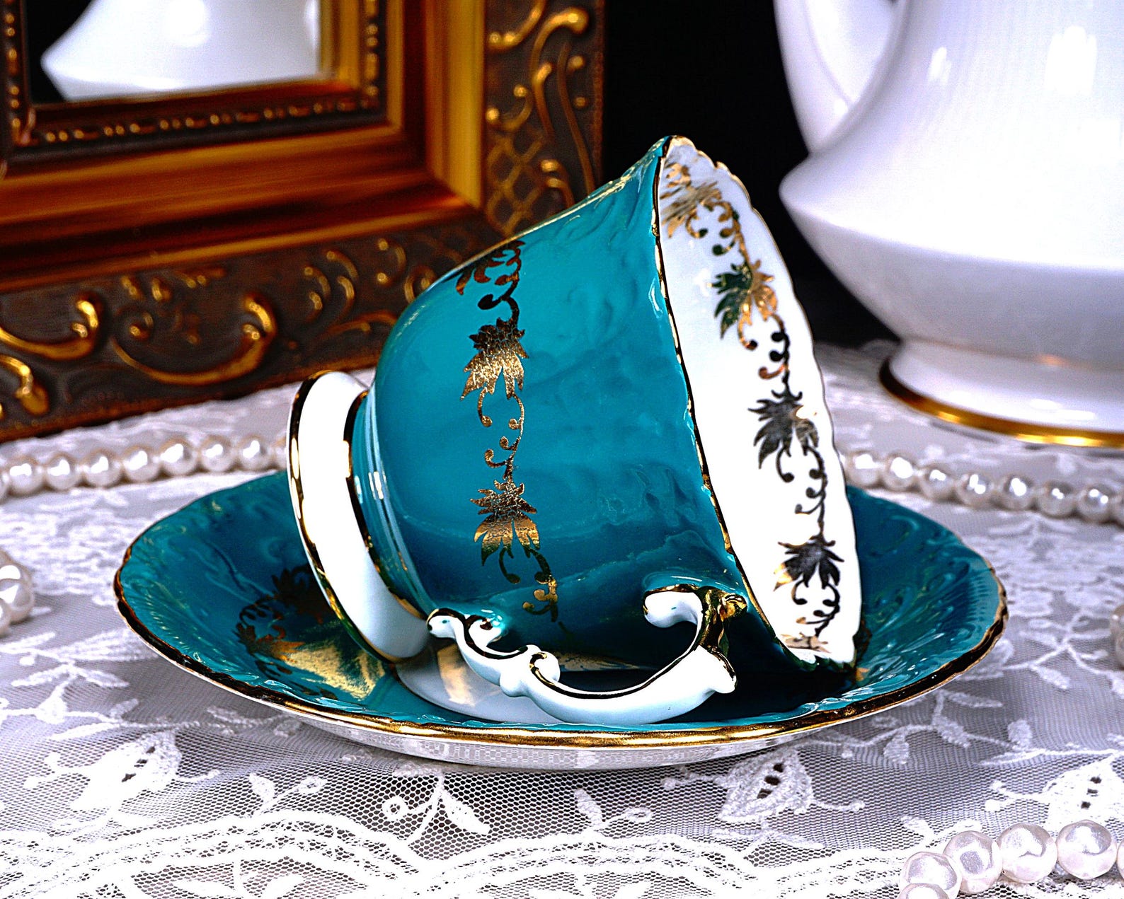 Vintage Aynsley Tea Cup and Saucer #2876 , Trailing Gold Ivy Over ...