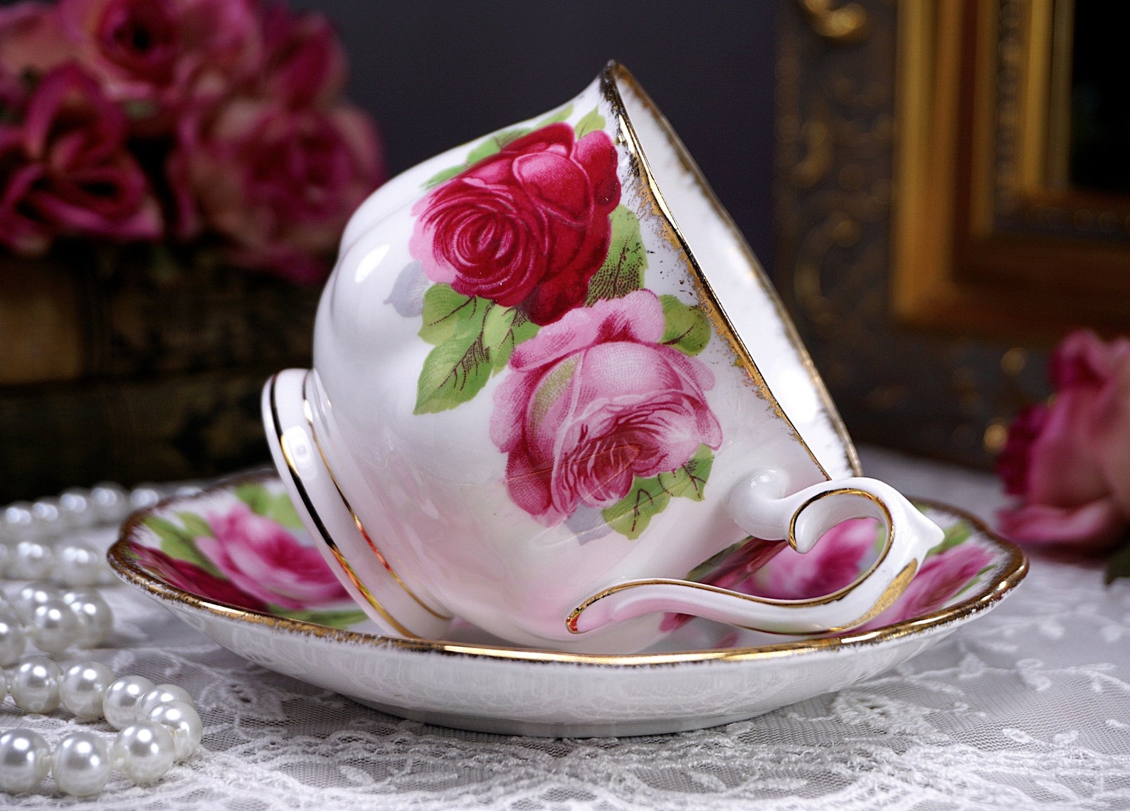 Royal Albert OLD ENGLISH ROSE Tea Cup and Saucer, Hampton Shape, Red ...