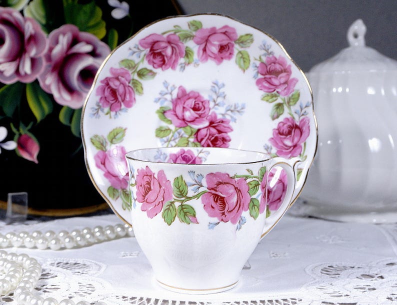 Queen Ann Tea Cup and Saucer, LADY ALEXANDER ROSE, Cottage Roses, Pink ...