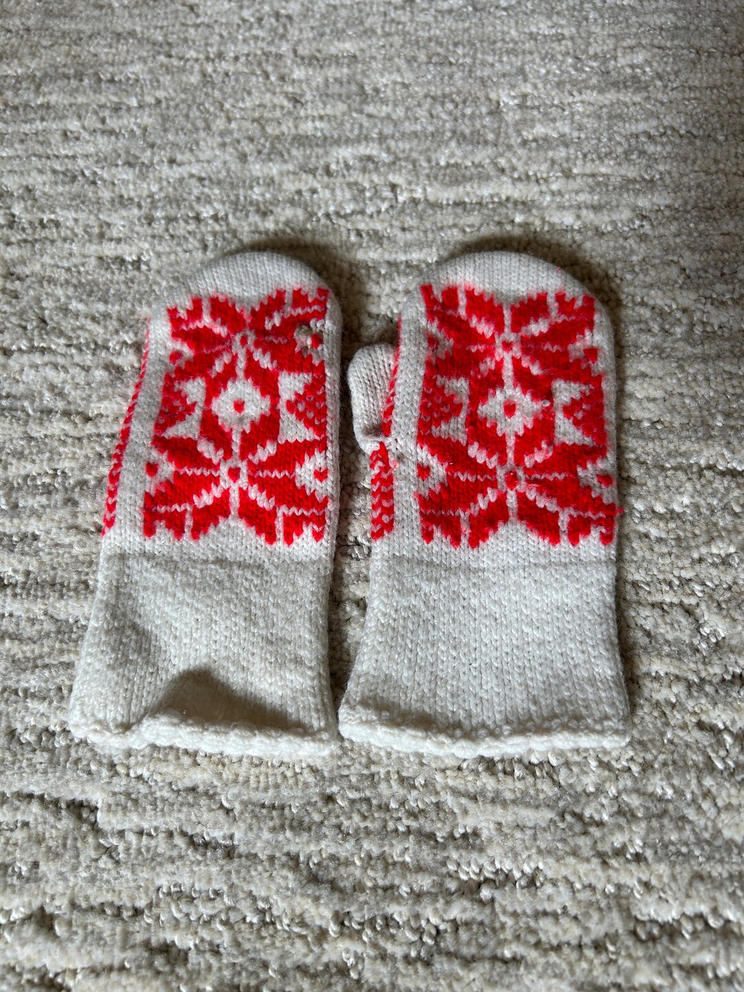 Vintage 1970's Hand Made Children Mittens Red and White - Etsy