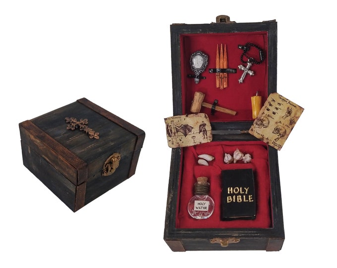 Mini Vampire Hunting Kit, Miniature Vampire Hunter Kit, Oddities Home ...