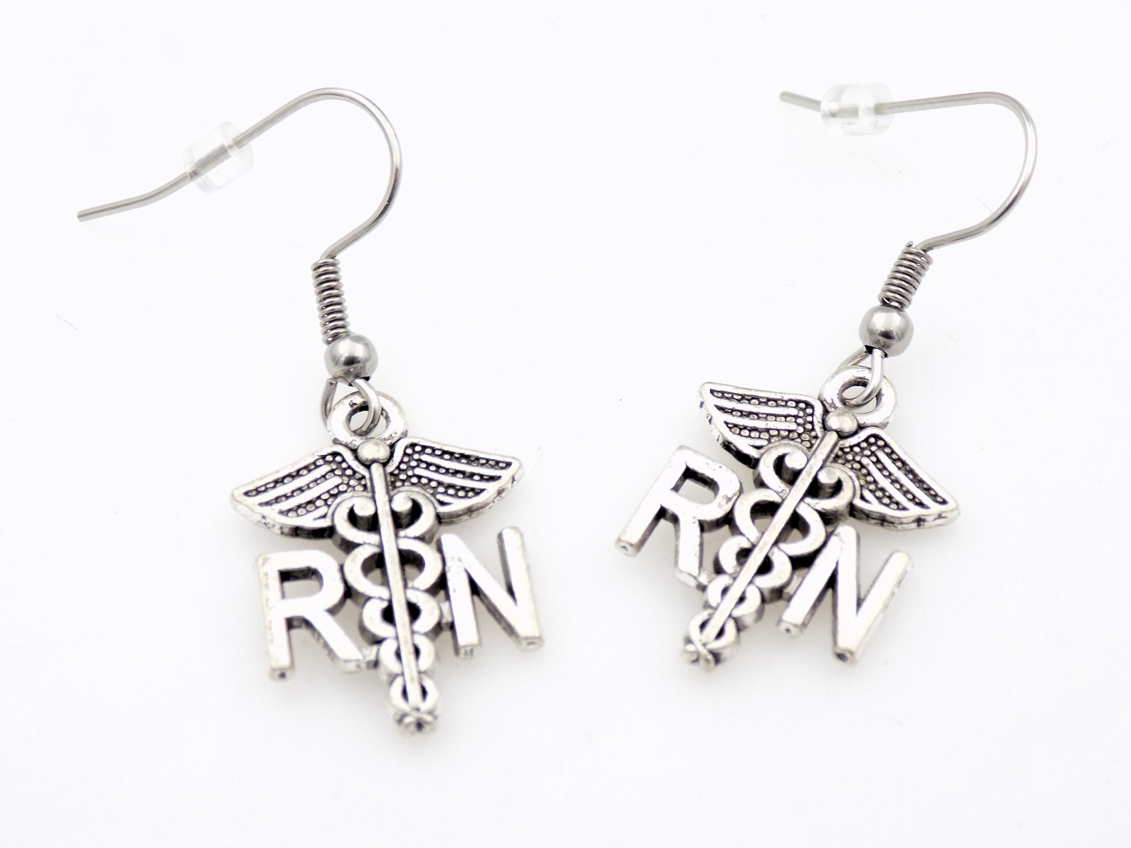 Pendientes RN regalo para la enfermera escuela de enfermería - Etsy España