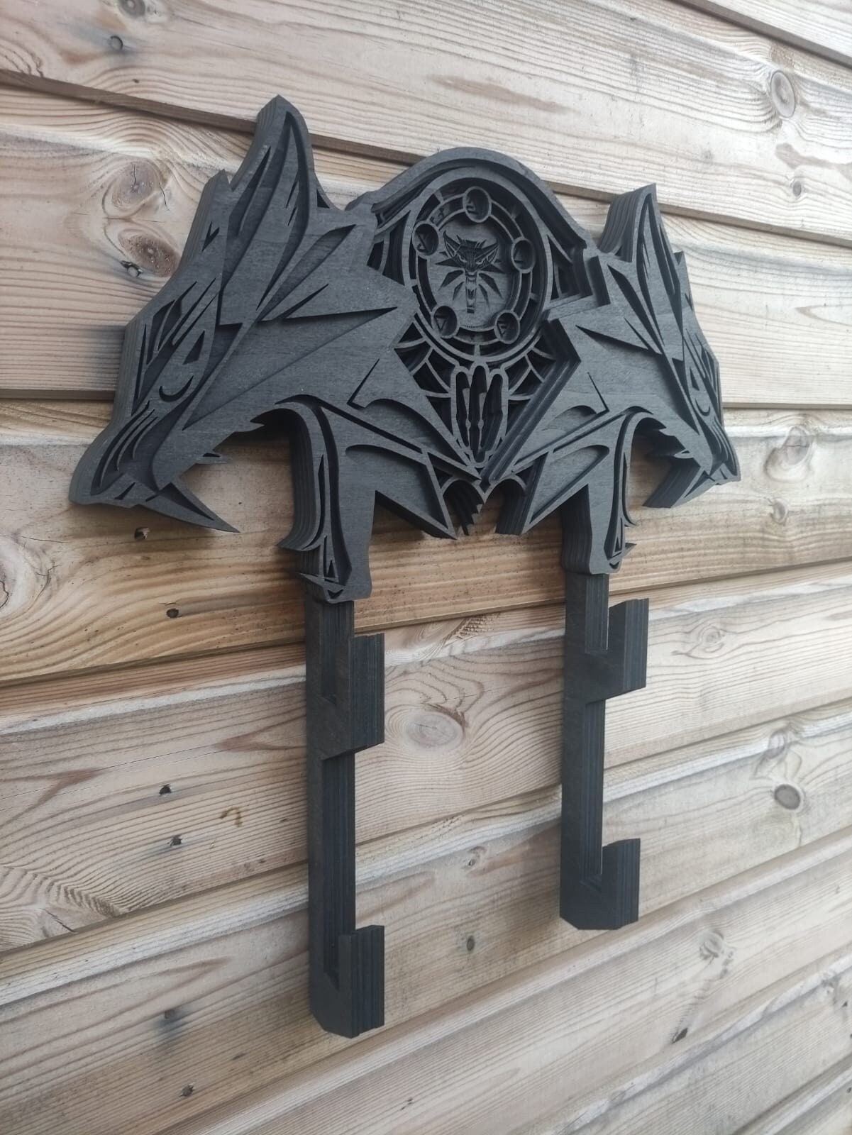 Wolf Medallion Sword Wall Mount – Horizontal Sword Display for 1 or 2 ...