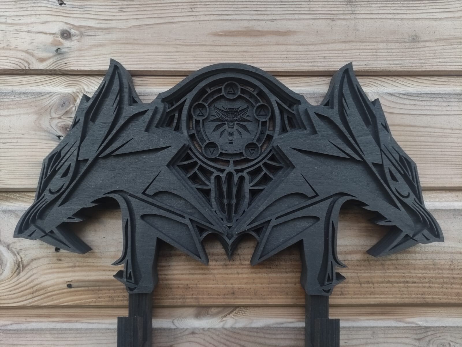 Wolf Medallion Sword Wall Mount – Horizontal Sword Display for 1 or 2 ...