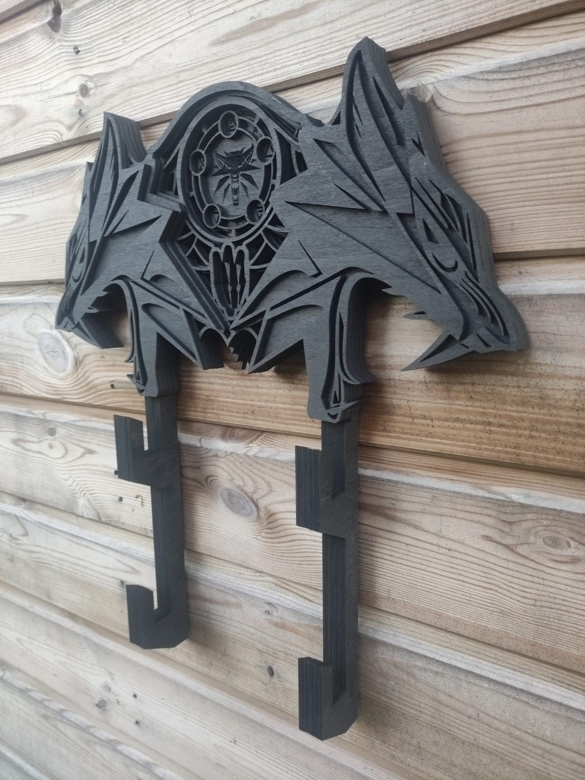 Wolf Medallion Sword Wall Mount – Horizontal Sword Display for 1 or 2 ...