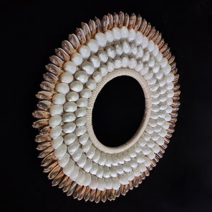 Mini Round Shell Necklace, Tribal Jewelry Display Home Decor, Orange ...