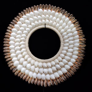 Mini Round Shell Necklace, Tribal Jewelry Display Home Decor, Orange ...