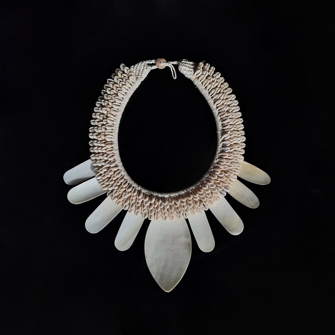 Bailer Shell Necklace Primitive Women Fashion, Tribal Women Jewelry ...