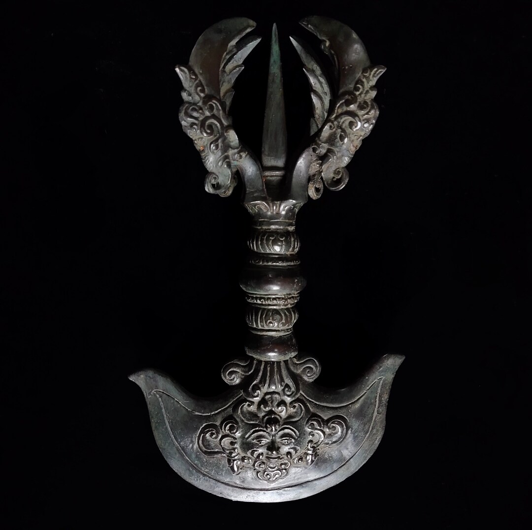 Tibetan Makara Axe Bronze Vajra Dorje Brass Weapon, Vajra Dorje Bronze ...