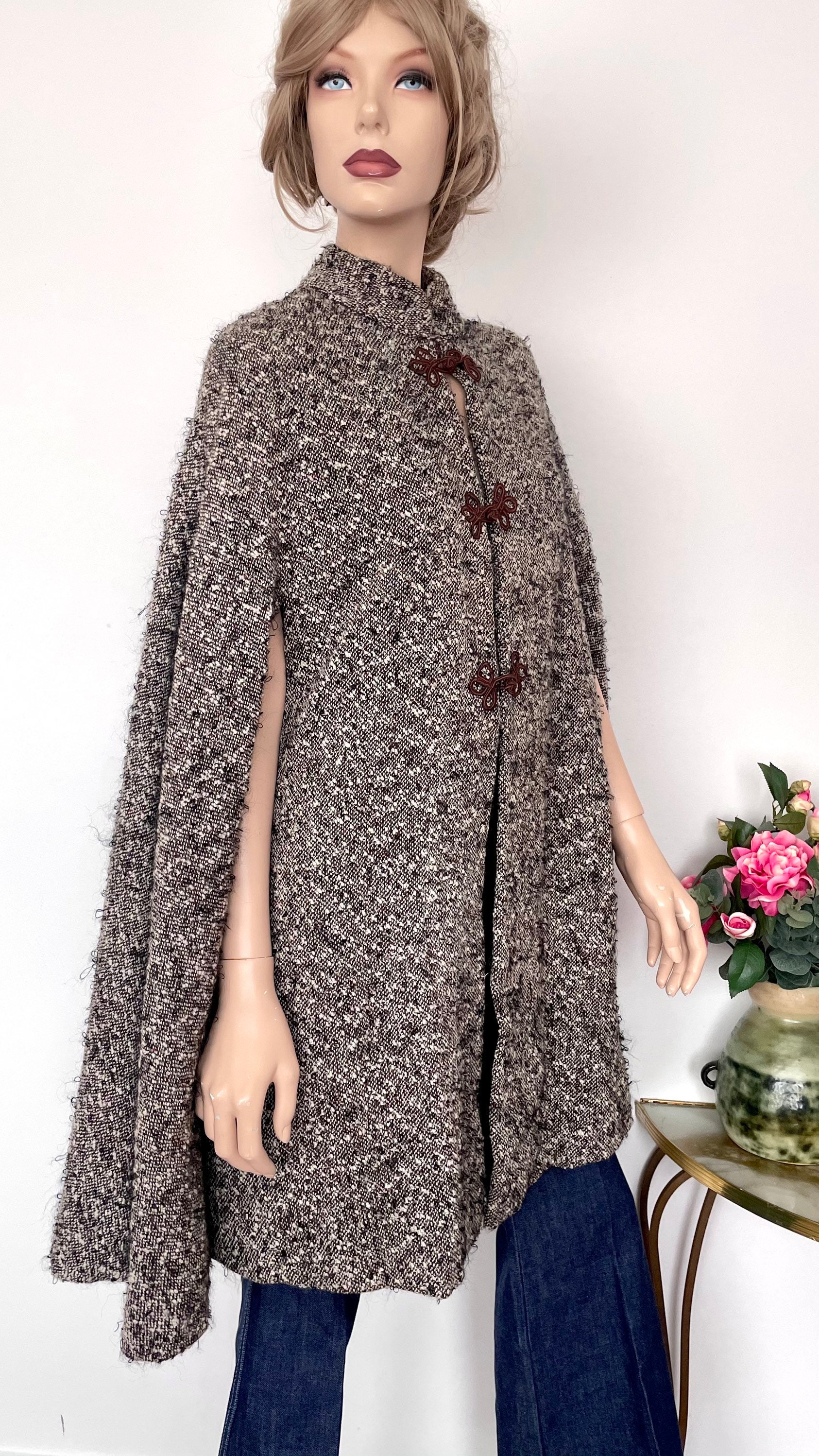 Vintage Ladies Woollen Cloak/cape 70s Hippie Boho Outerwear - Etsy