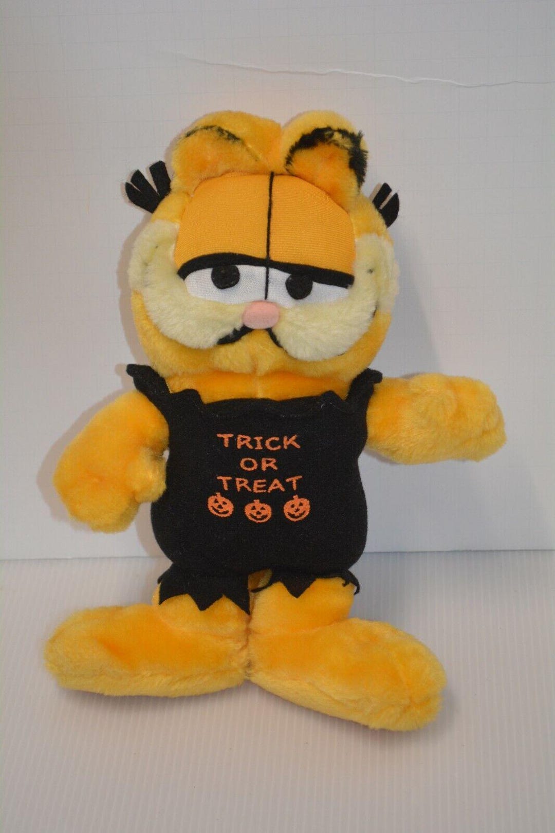 Vintage Garfield Cat Plush Stuffed Animal Halloween Trick or Treat ...