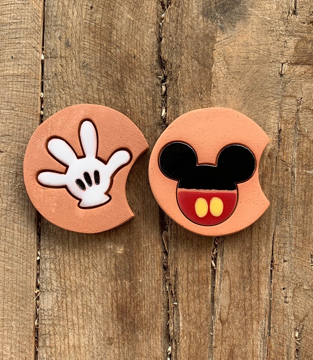 Give Mickey a Hand, Mickey Mouse & White Glove Adorable Car Coasters ...