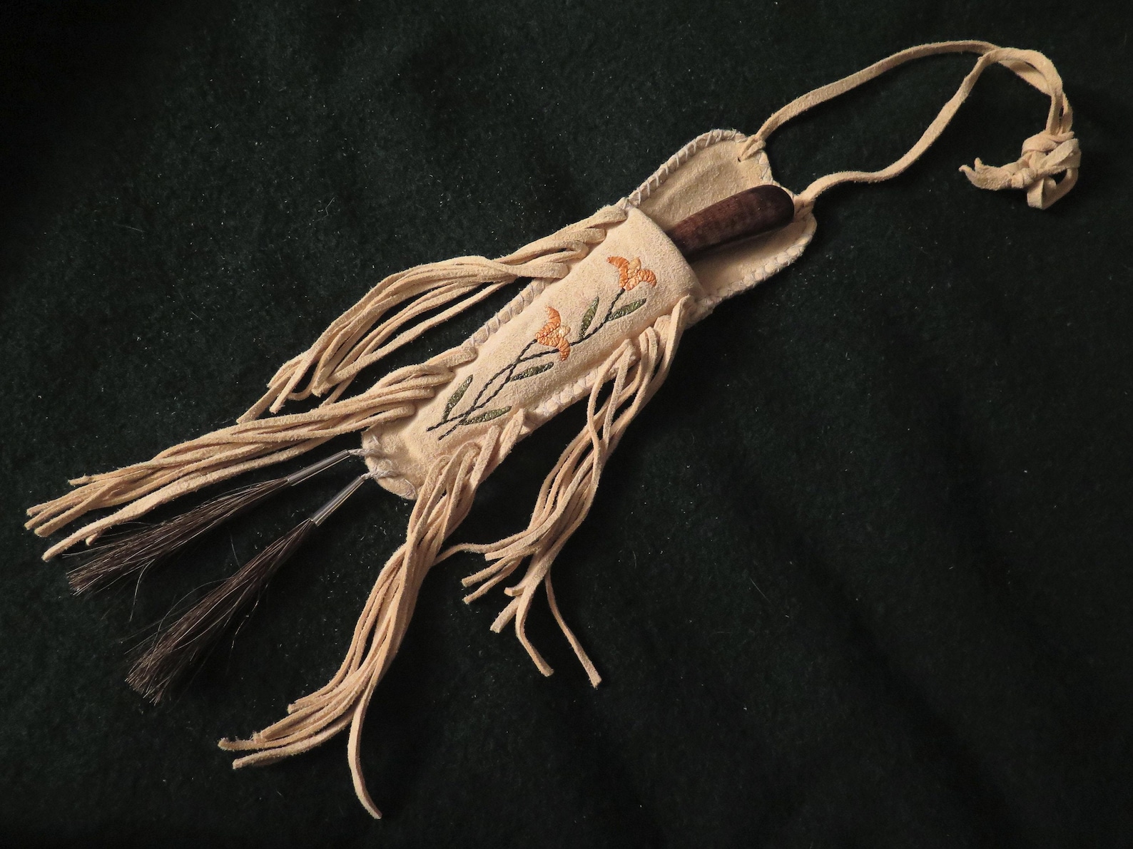 Brain Tanned Neck Knife With Quill-work Sheath: Collectible Eastern ...