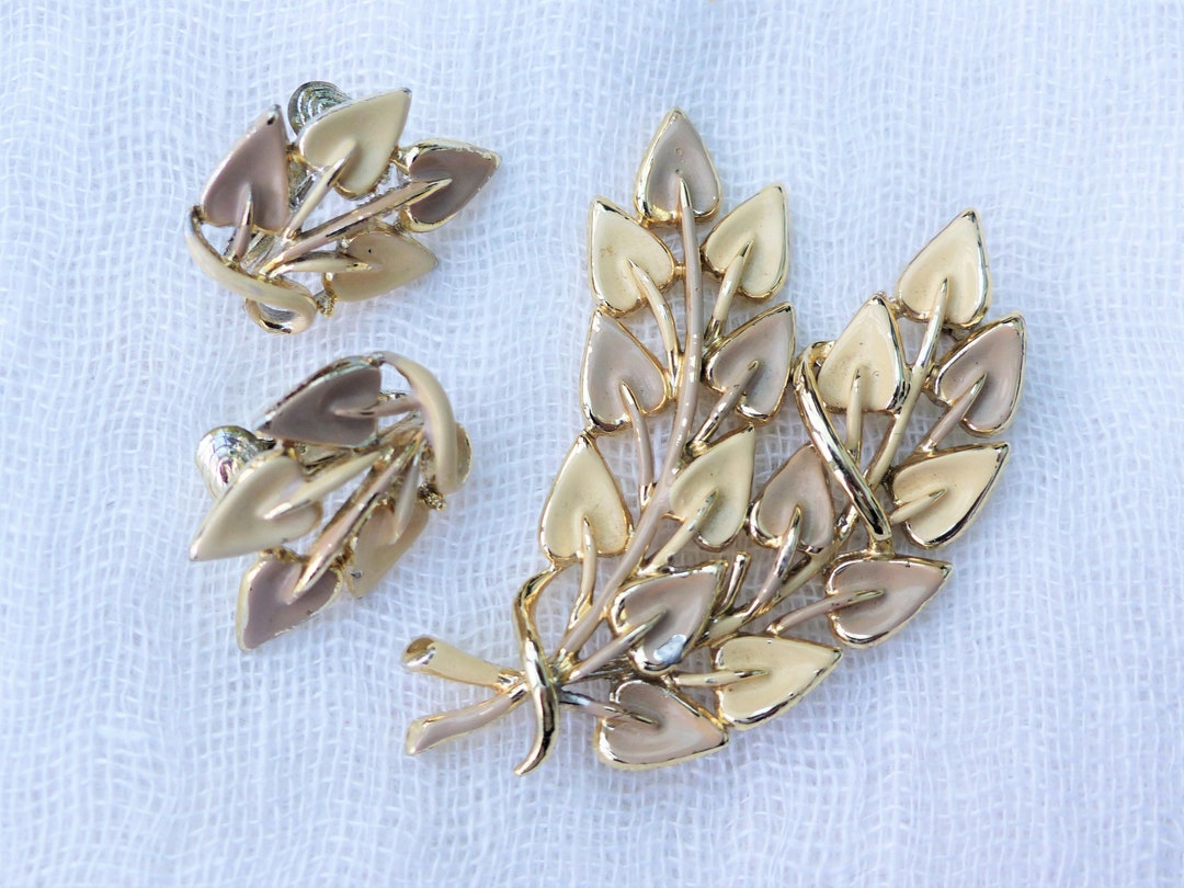JEWELCRAFT by CORO Champagne Gold-tone Cream and Fawn Enamel Leaf ...