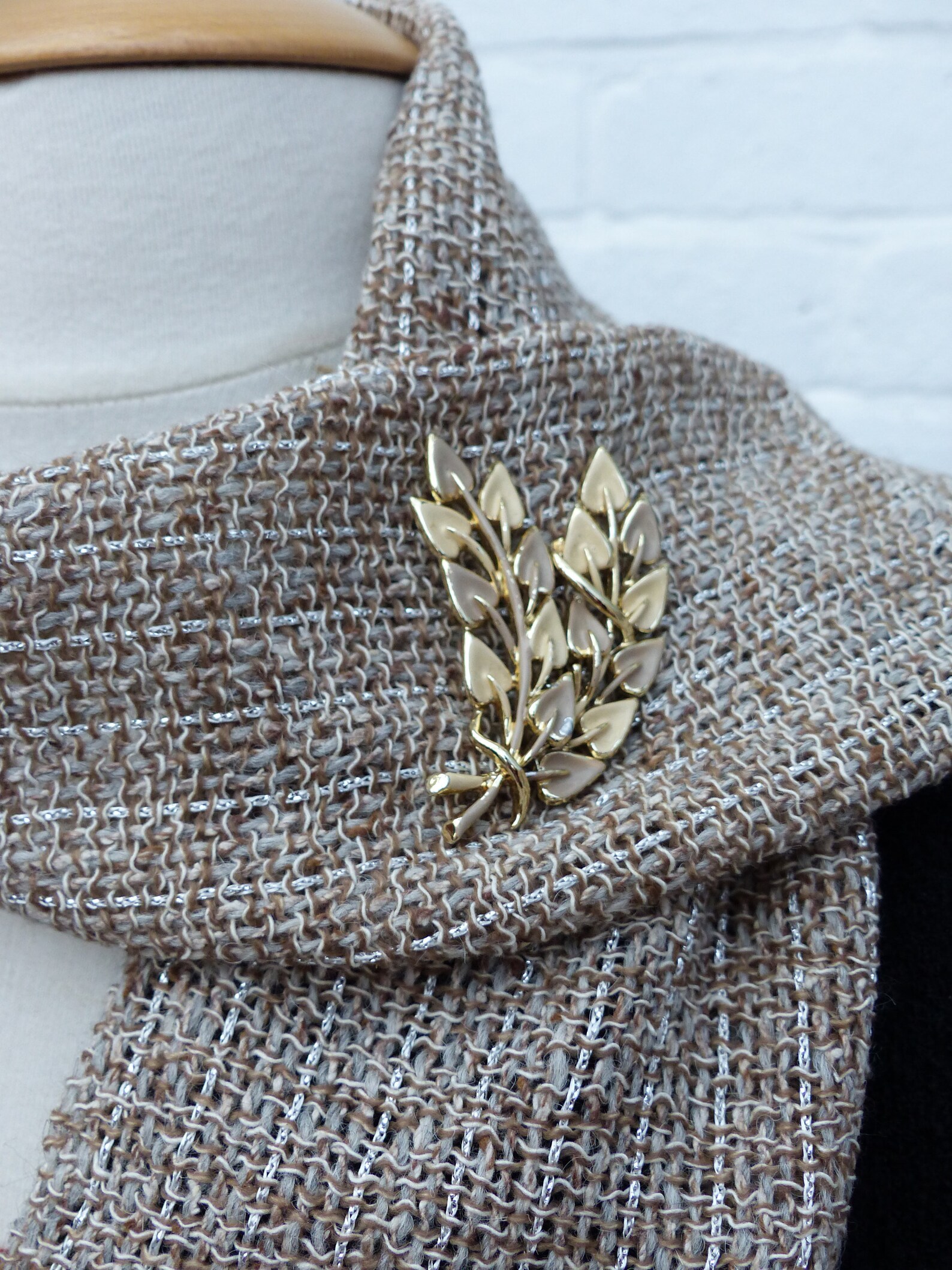 JEWELCRAFT by CORO Champagne Gold-tone Cream and Fawn Enamel - Etsy UK