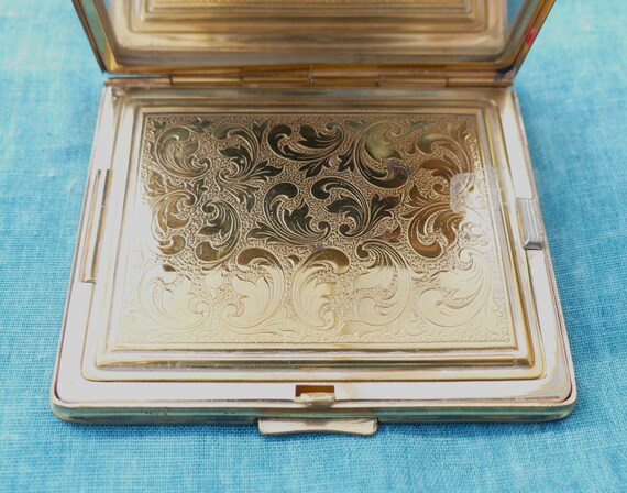 Vintage 1950s Rectangular Powder Compact With Matt & … - Gem