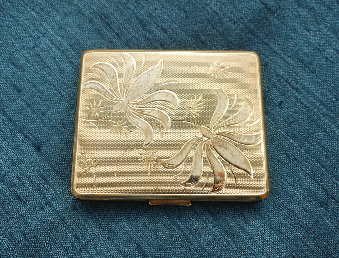 Vintage 1950s Rectangular Powder Compact With Matt & Shiny Goldtone ...