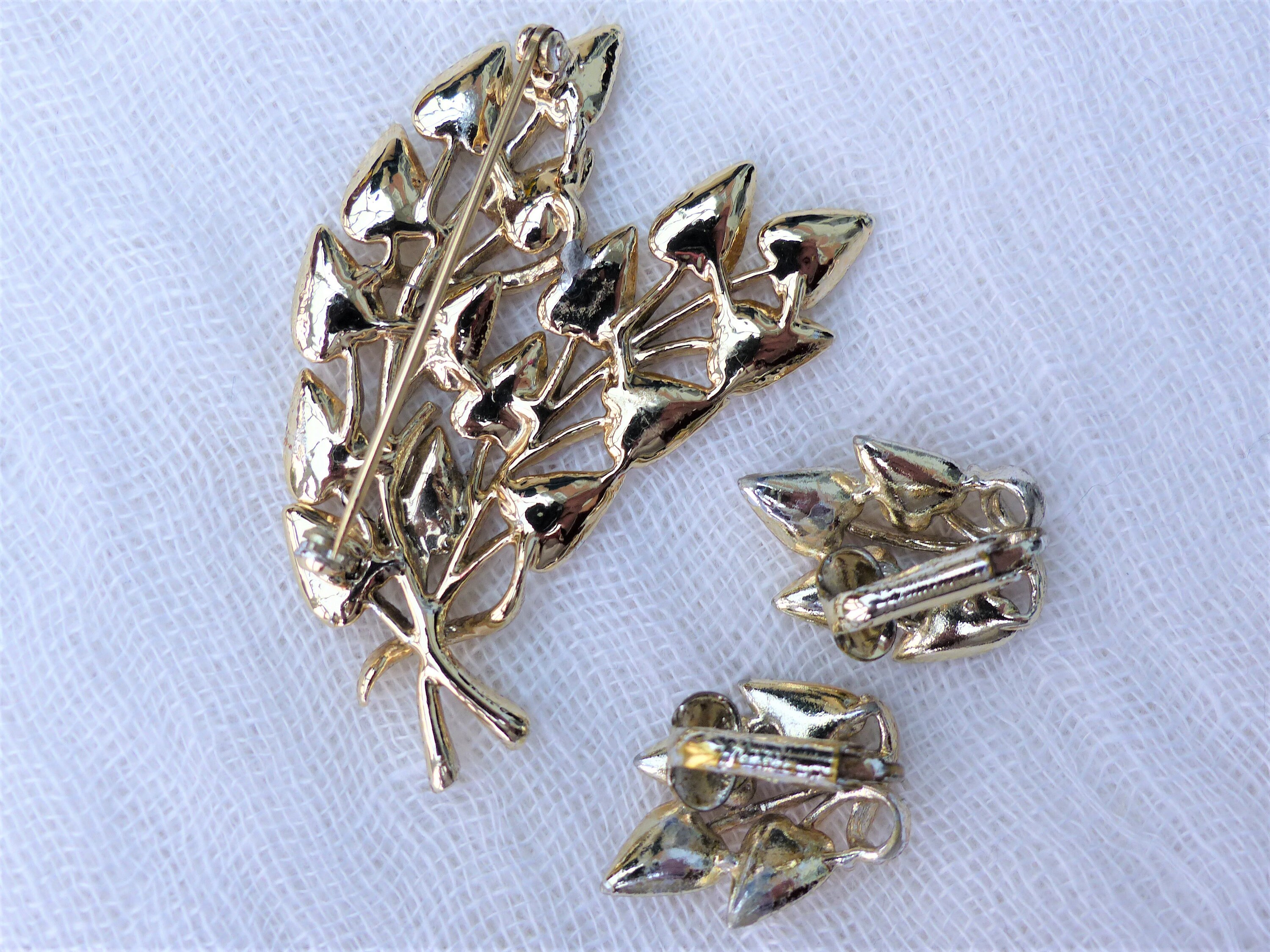 JEWELCRAFT by CORO Champagne Gold-tone Cream and Fawn Enamel - Etsy UK