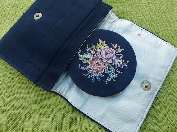 Vintage 1930s/40s Retro Rectangular Embroidered Black… - Gem