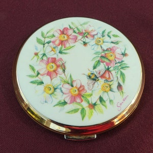 STRATTON Powder Compact, White With Pink & White Flowers With Bee ...