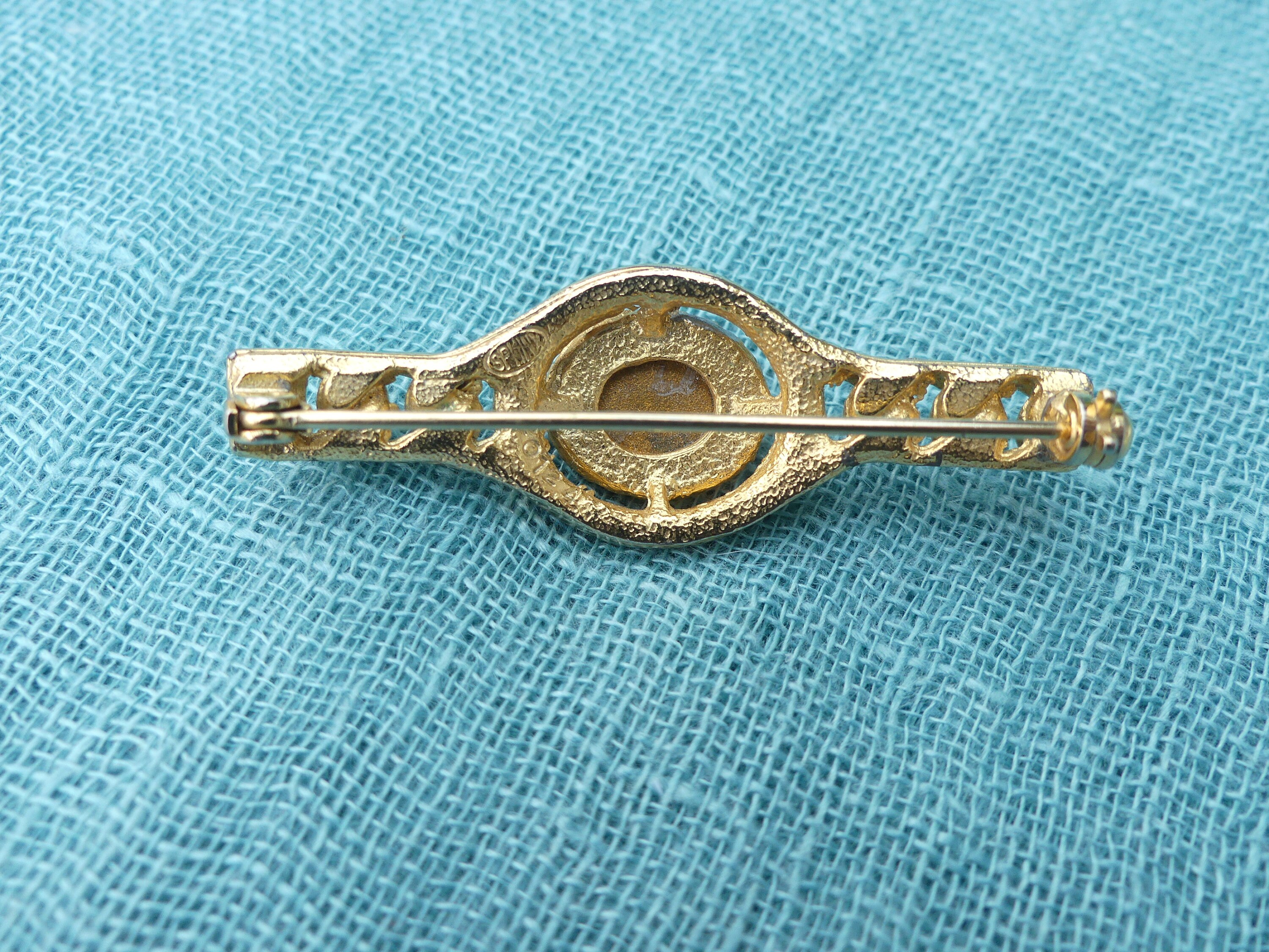 SPHINX Victorian-style Gold-plated Brooch With Honey Coloured Glass ...