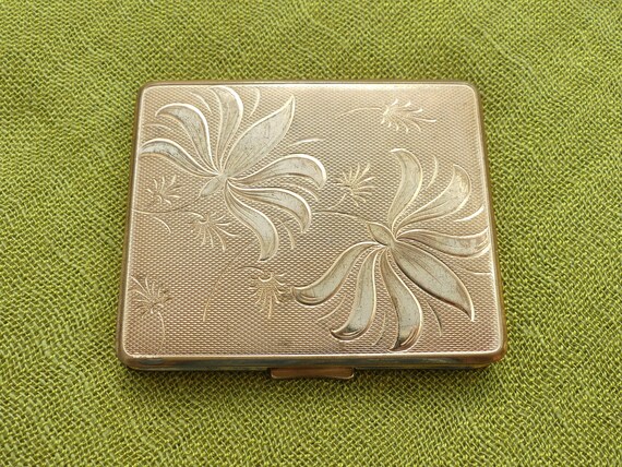 Vintage 1950s Rectangular Powder Compact With Matt & … - Gem