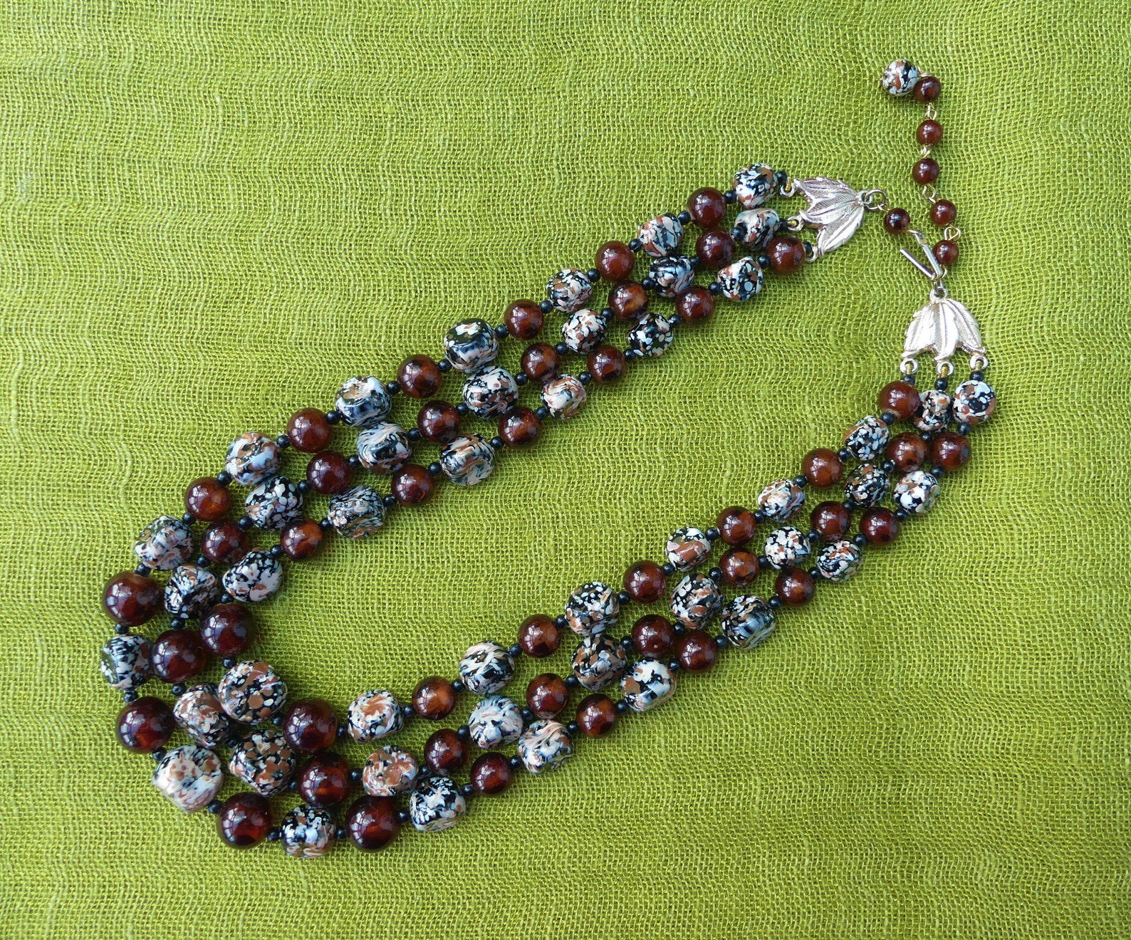 Vintage 1960s Triple-strand Chestnut Brown Lucite and Black, Yellow ...