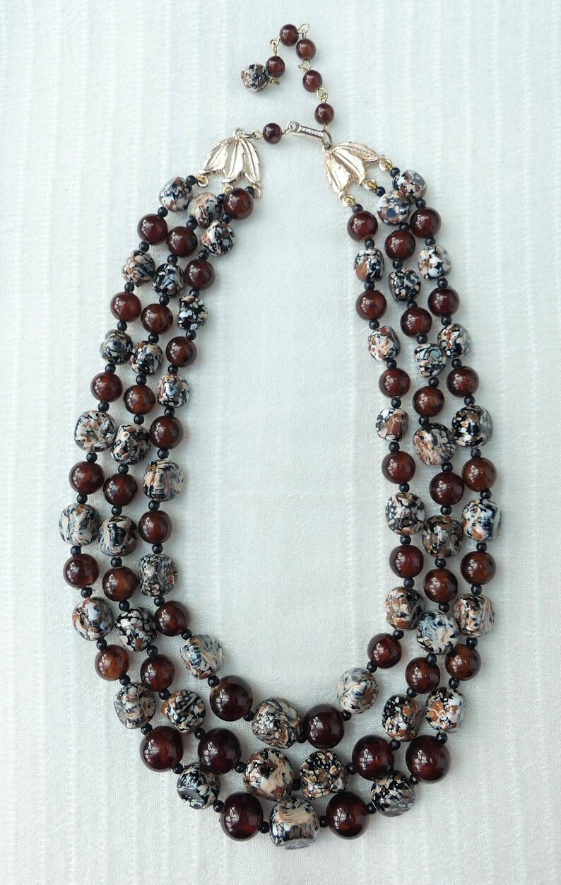 Vintage 1960s Triple-strand Chestnut Brown Lucite and Black, Yellow ...