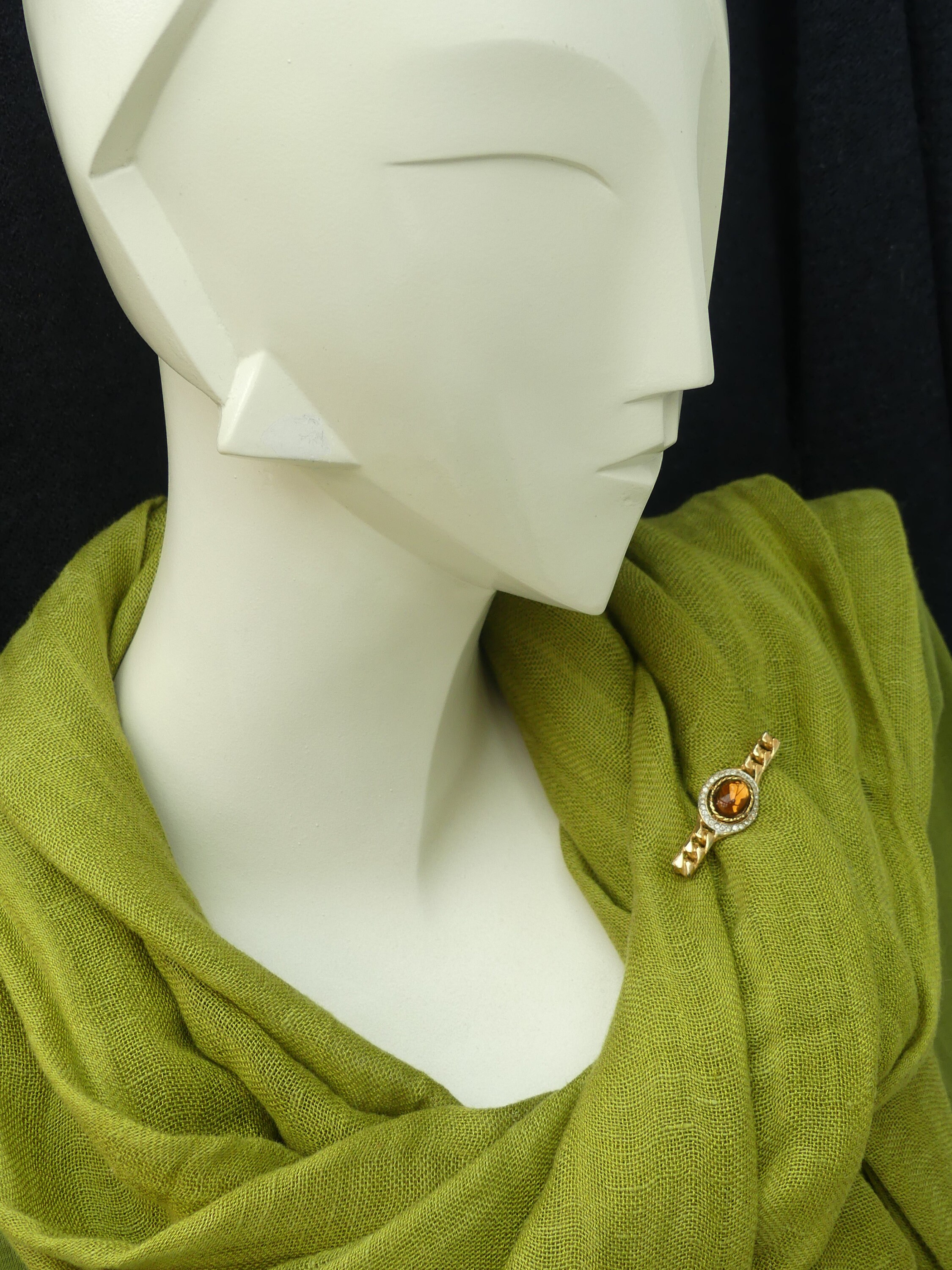 SPHINX Victorian-style Gold-plated Brooch With Honey Coloured Glass ...