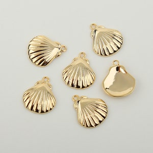 1PCS - Shiny Gold Seashell Charms, Scallop Shell Charm, Pilgrim Shell ...