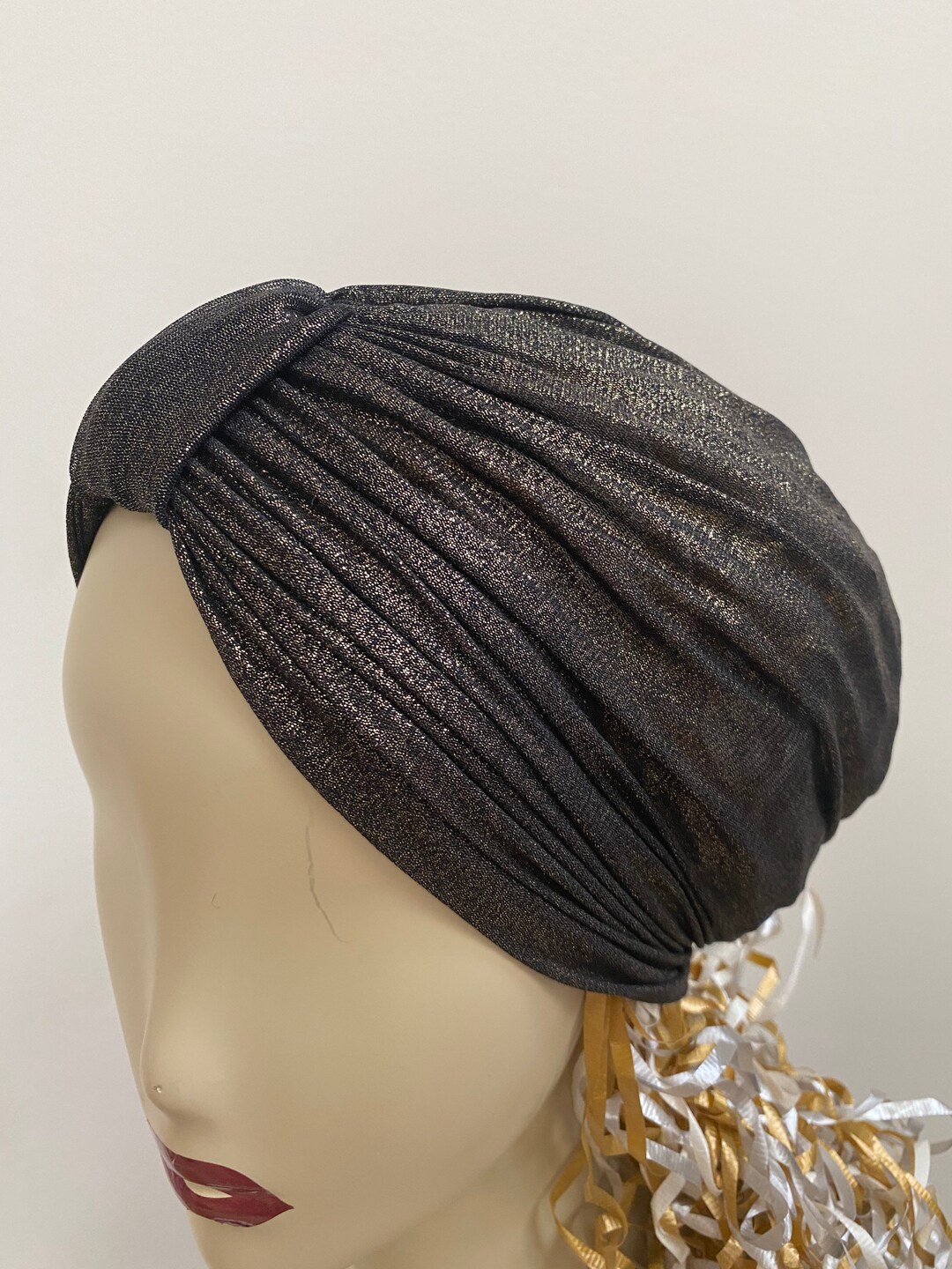 Antique Gold Lightweight Turban Hat. Elegant Turban in Gold Mesh ...