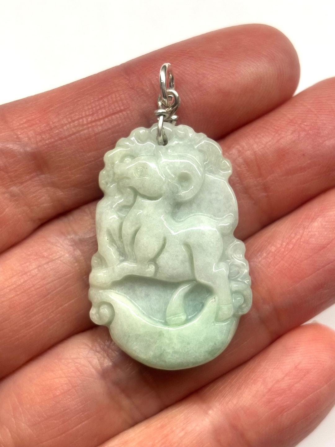 Pendentif en jade, pendentif mouton en jade sculpté, pendentif chèvre ...