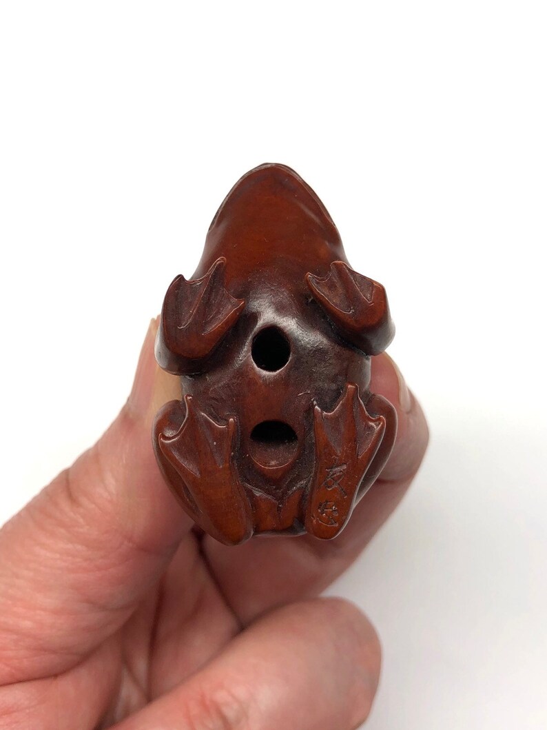 Netsukes Netsuke Frog Hand Carved Boxwood Mother and Child - Etsy