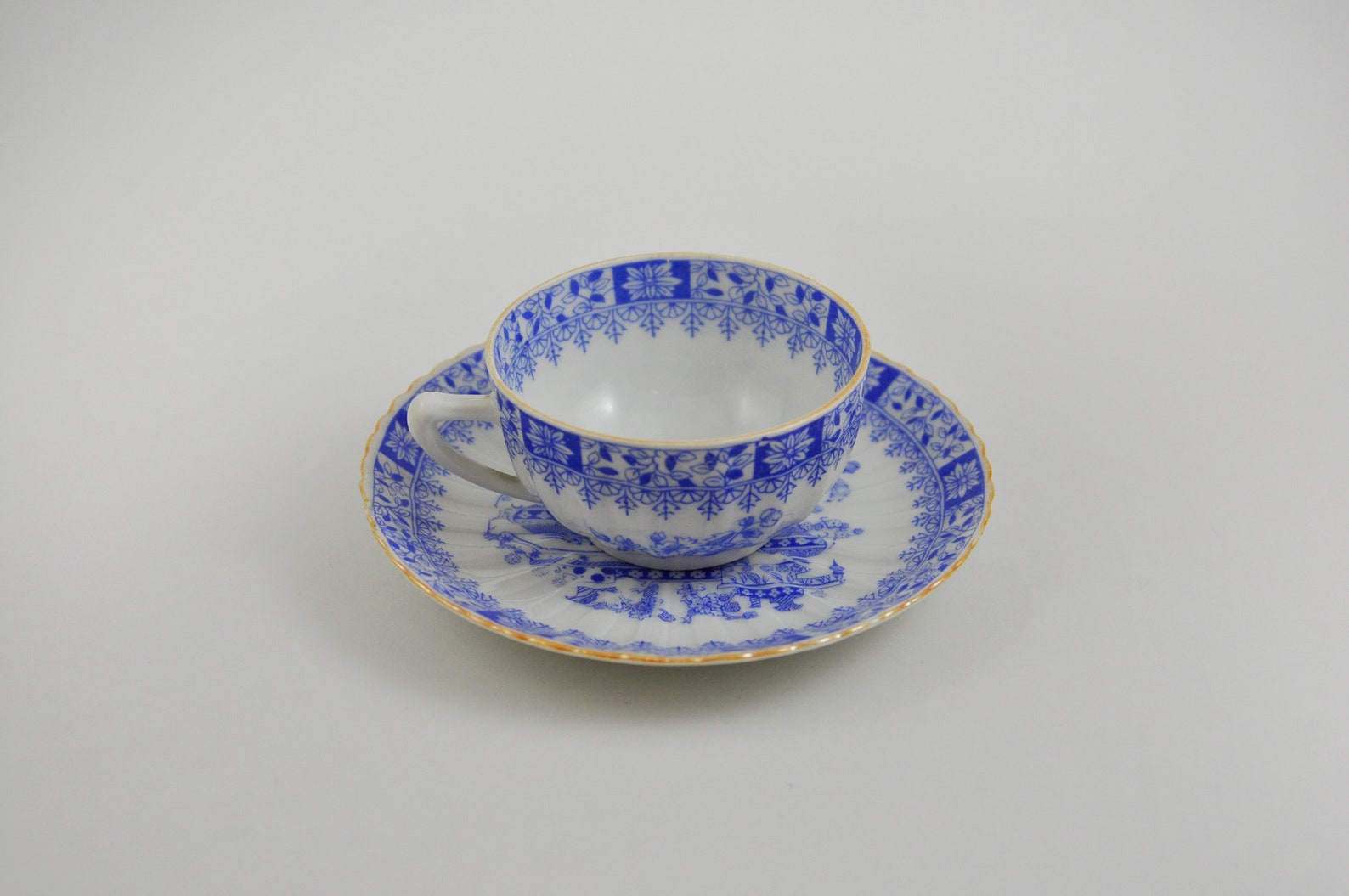 Gallerymichel Bavarian Chinablau Set of Five Cups and Saucers - Etsy