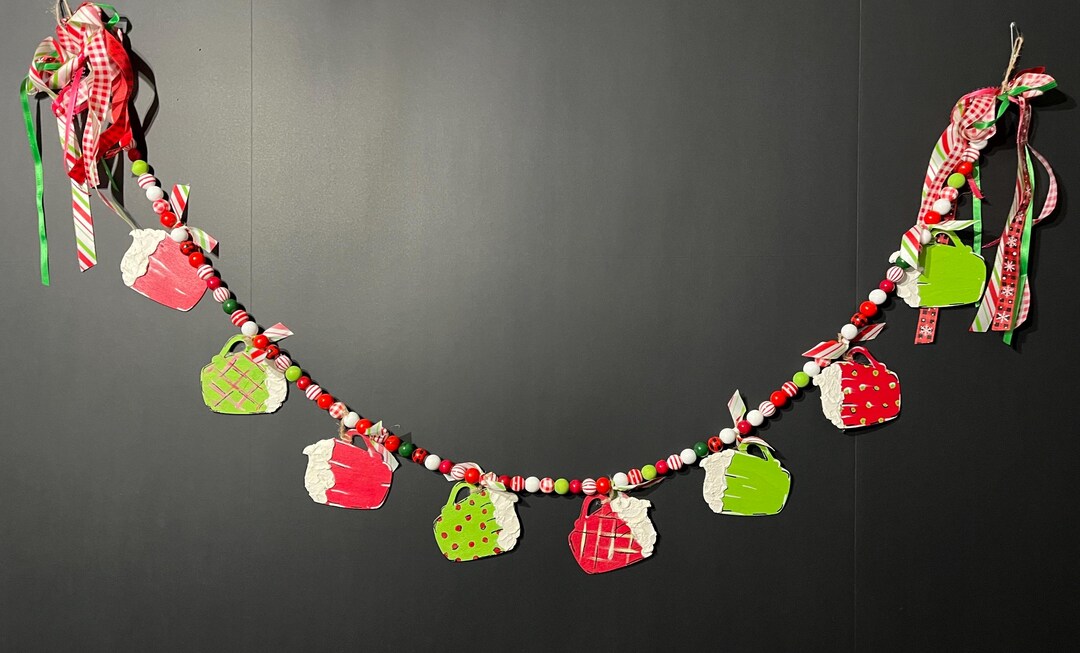Hot Cocoa Beaded Winter Garland - Etsy