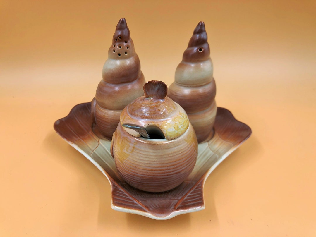 Vintage Carlton Ware Pottery Shell Cruet Set on Stand. Salt, Pepper ...