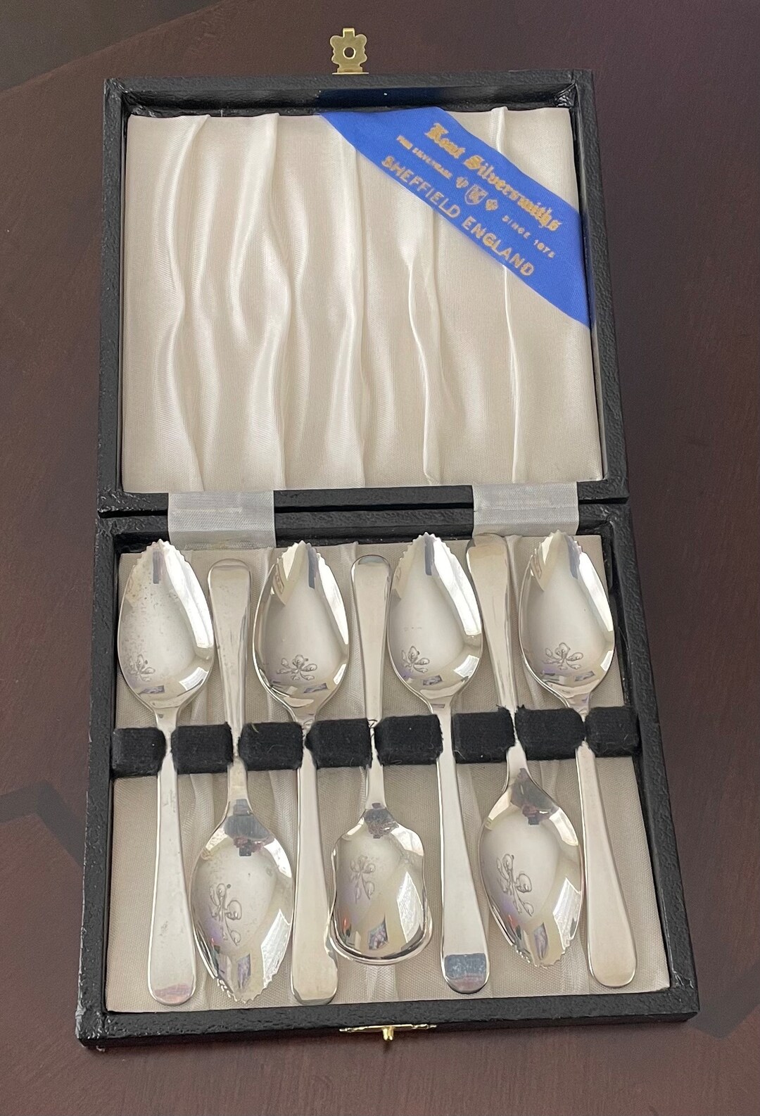 Rare Gorgeous Vintage Elegant KENT SILVERSMITHS Silver Plate Round Tip ...